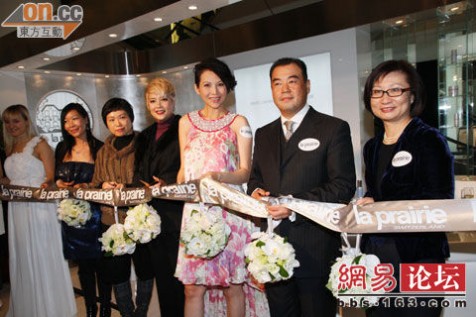 Heavily Pregnant Ada Choi Wears 5 Inch Heels – JayneStars.com