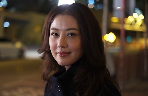 Kathy Chow Maintains Optimism and Strives Forward in Life – JayneStars.com