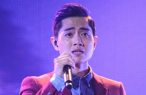 Fred Cheng Cries at First Solo Concert – JayneStars.com