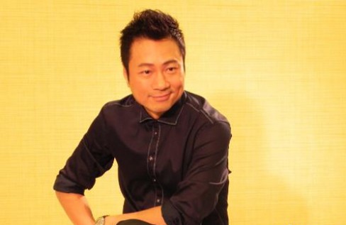 Wayne Lai Relaxes in Japan’s Hot Springs – JayneStars.com