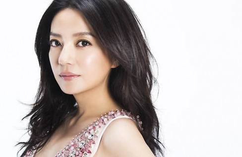 Vicki Zhao Reflects on 17 Years of Success – JayneStars.com