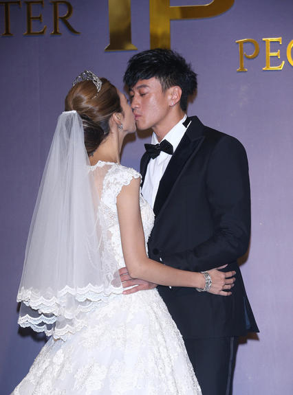 [Celebrity Weddings] Peter Ho and Peggy Lin – JayneStars.com