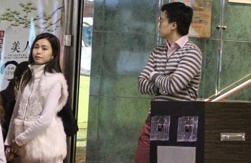 Angered by Boyfriend, Janice Man Stomps Off – JayneStars.com