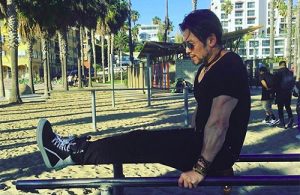 How Michael Tong Maintains His Killer Body – JayneStars.com