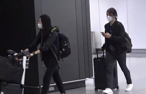 Ekin Cheng and Yoyo Mung End 7th Anniversary Celebration in Japan Early ...