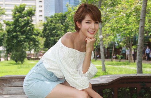 Chloe So Does Not Mind Filming Revealing Scenes – JayneStars.com