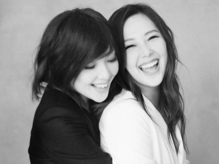 Twins Janice and Jill Vidal Are Best Friends for Life – JayneStars.com