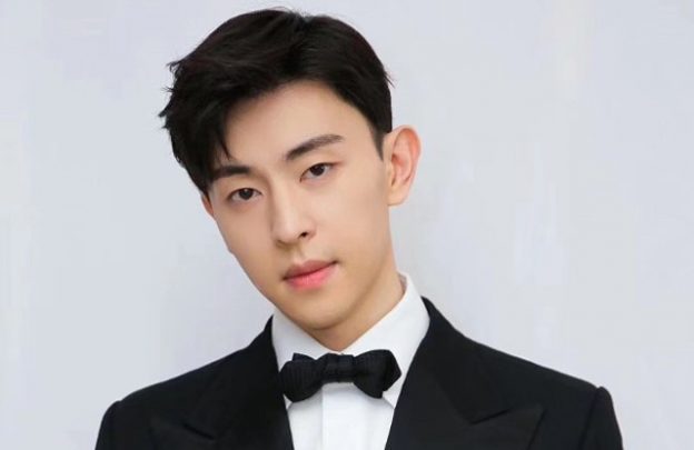 Deng Lun Makes Children’s Day Appearance – JayneStars.com