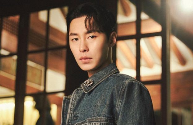 Bernice Liu Goes Hiking with Chow Yun Fat – JayneStars.com