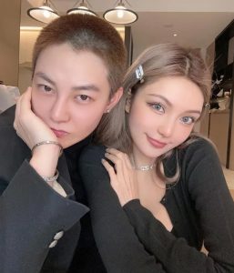 Gillian Chung Befriends “Female Edison Chen” – JayneStars.com