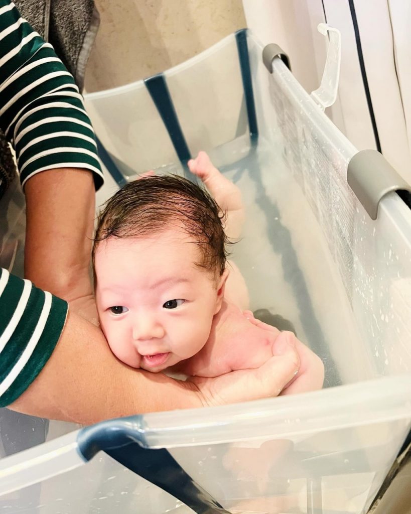 Benjamin Yuen and Bowie Cheung Share Photos of Newborn Son – JayneStars.com